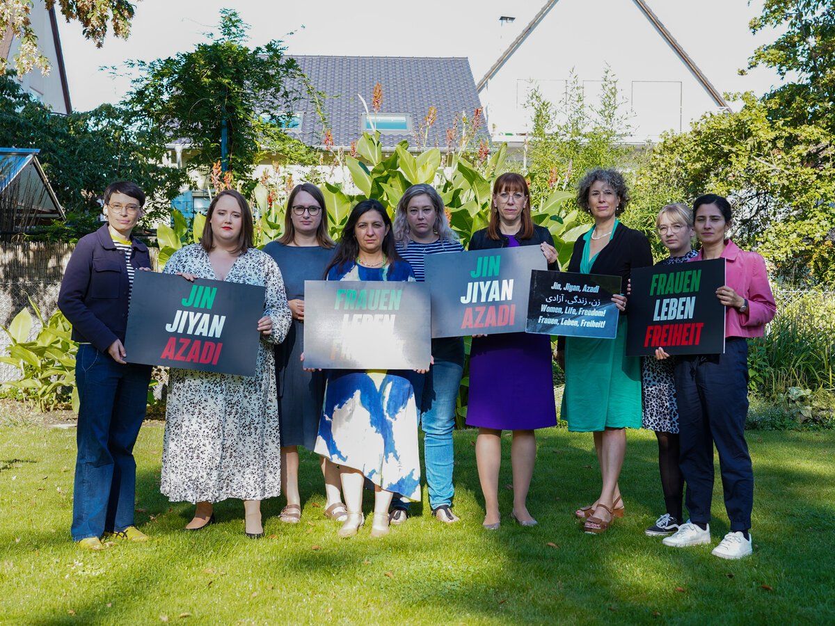 Zum Gedenken an den Todestag von JINA MAHSA AMINI